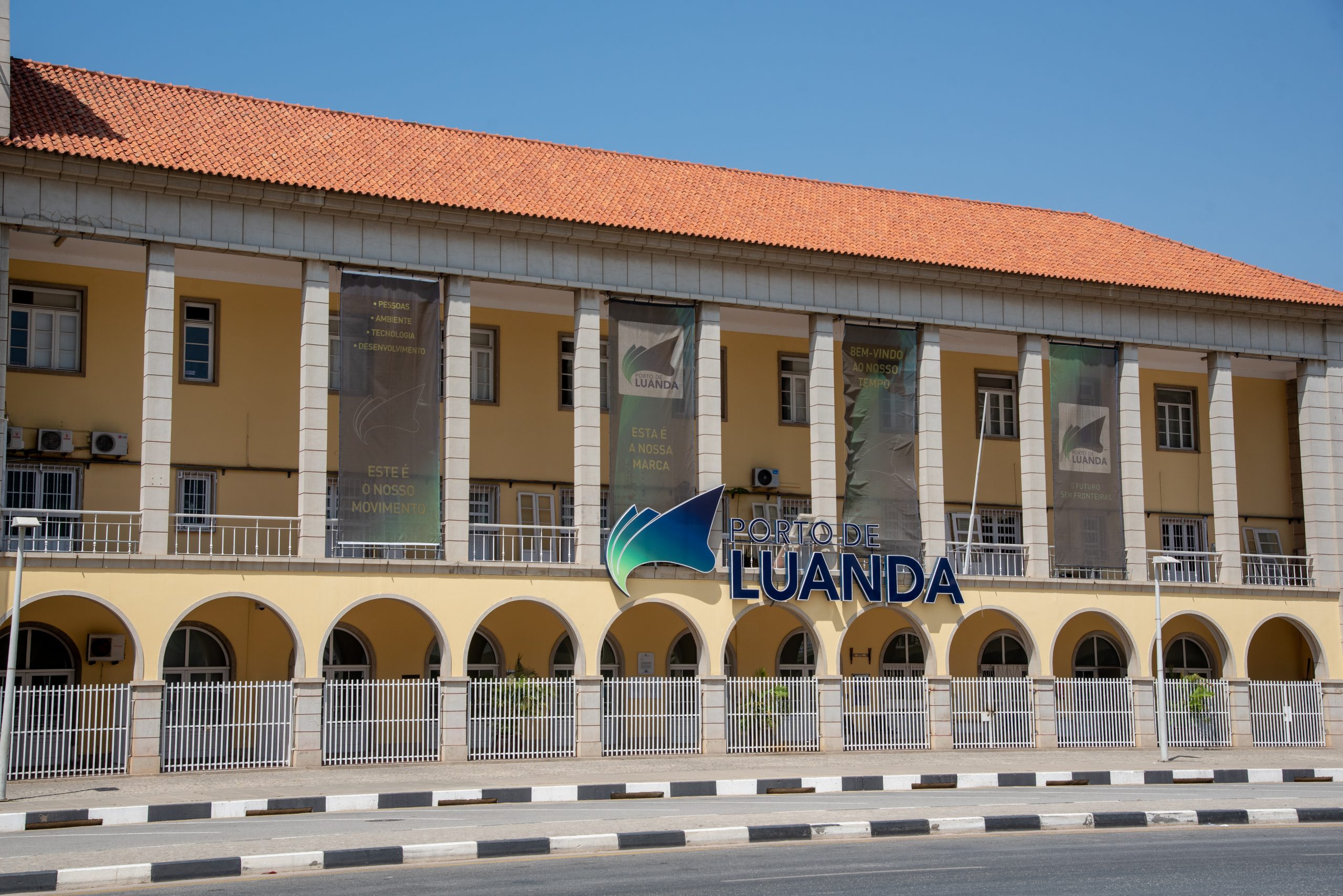 Notícias & Media – Porto de Luanda